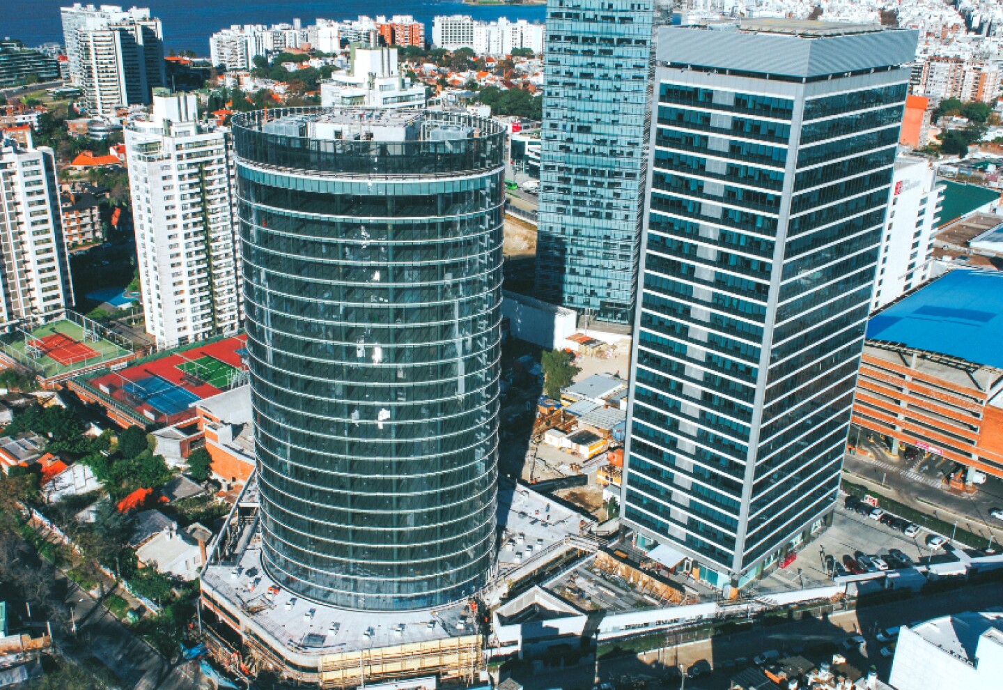 WTC Montevideo Free Zone optimiza sus plazas de estacionamiento ...